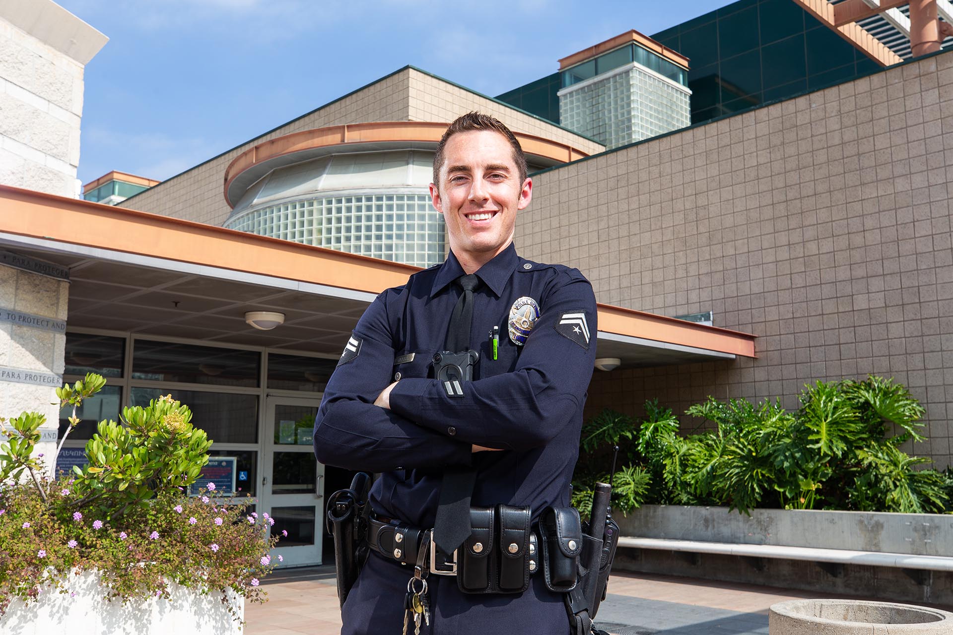 Hello, SLO! Toluca Lake Welcomes LAPD Officer Kurtis Delbar - Toluca ...